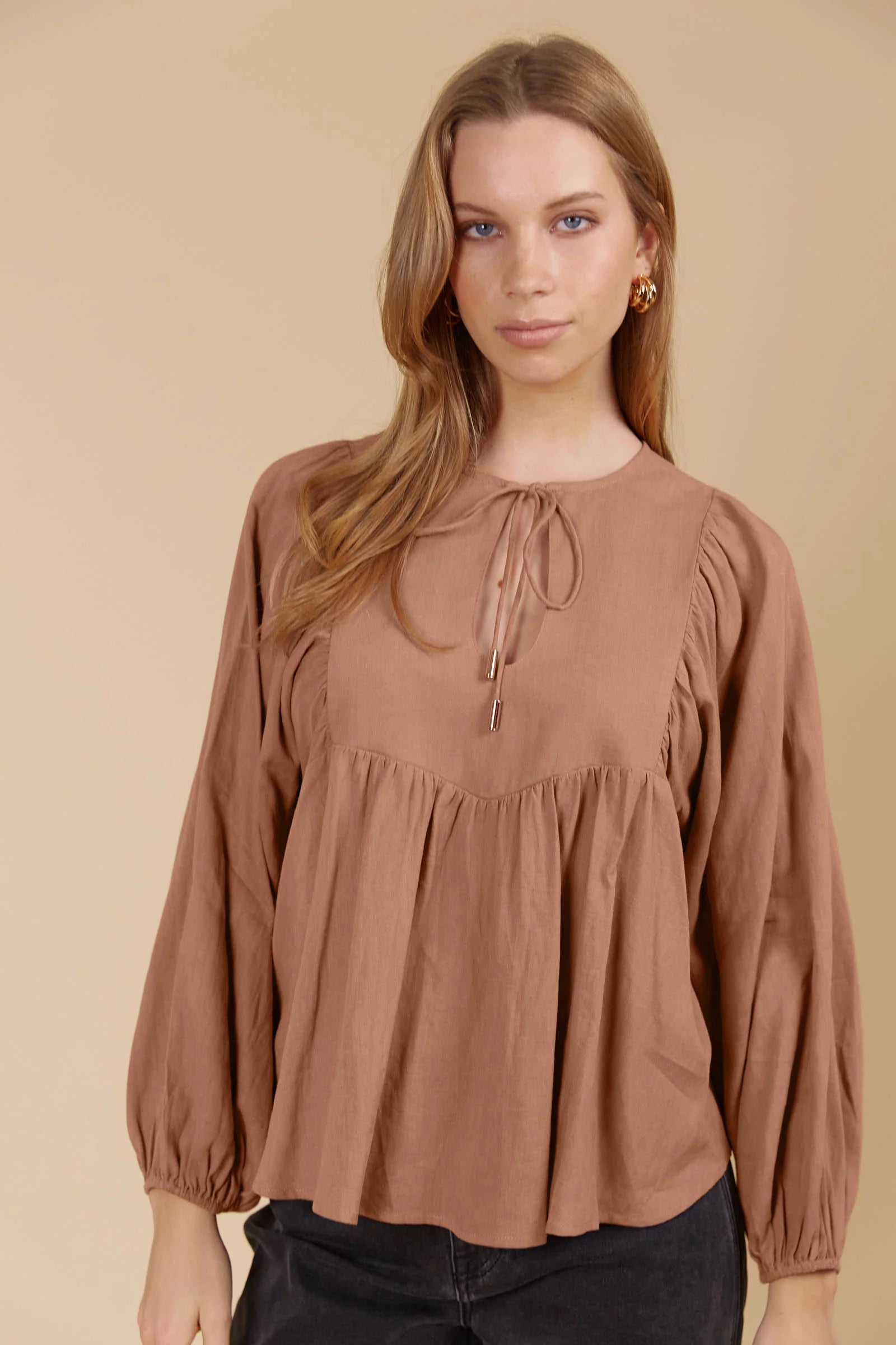 Venus Blouse in Toffee