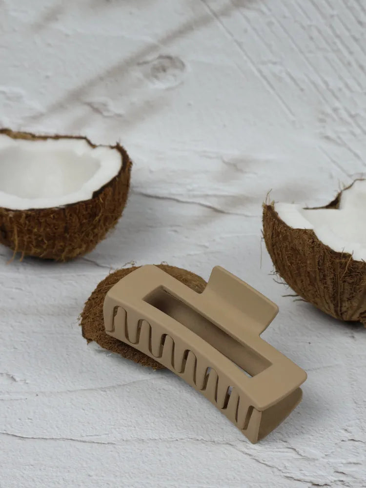 MEDIUM ELONGATED RECTANGLE - BEIGE