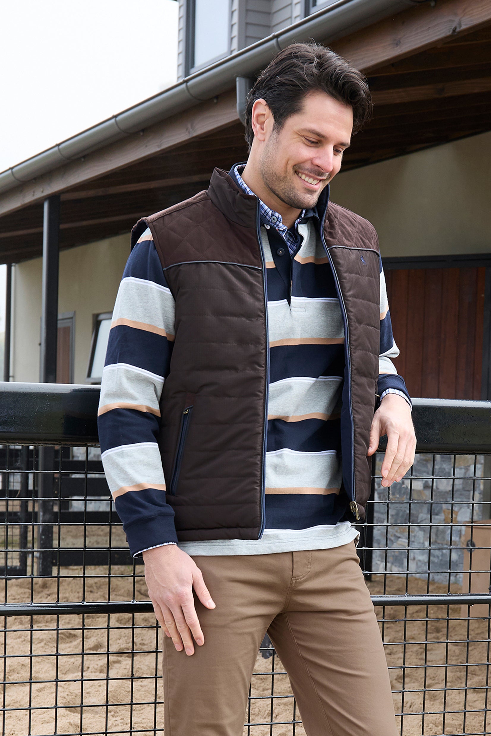 Thomas Cook Mens Nathan Reversable Vest